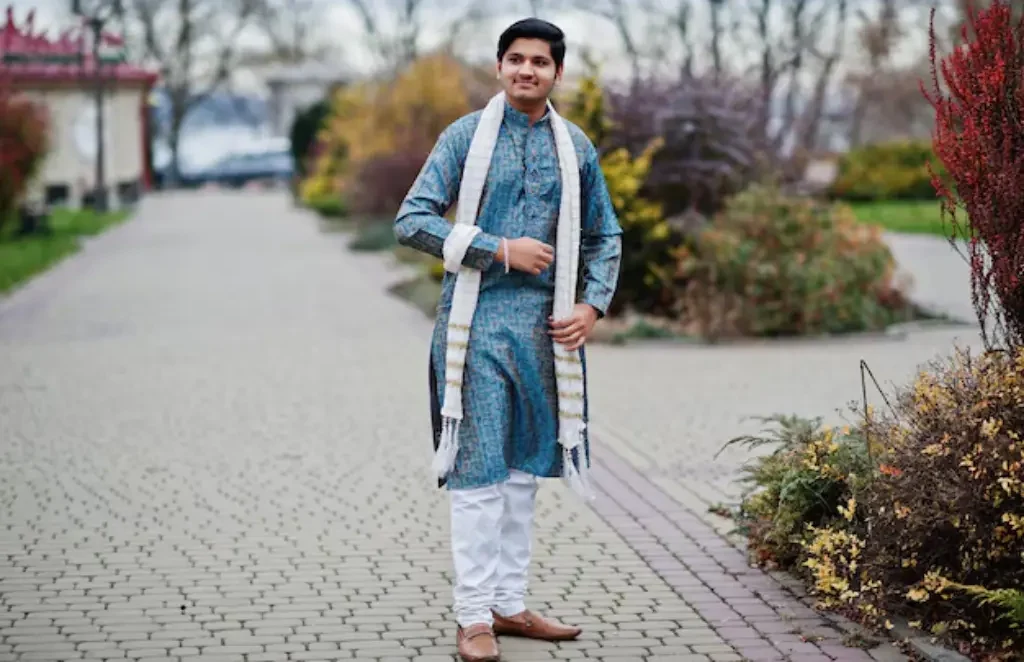 The Timeless Elegance of the Dhoti: India's Traditional Attire